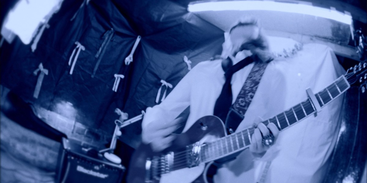 Sideways Onwards Video – Evy Frearson